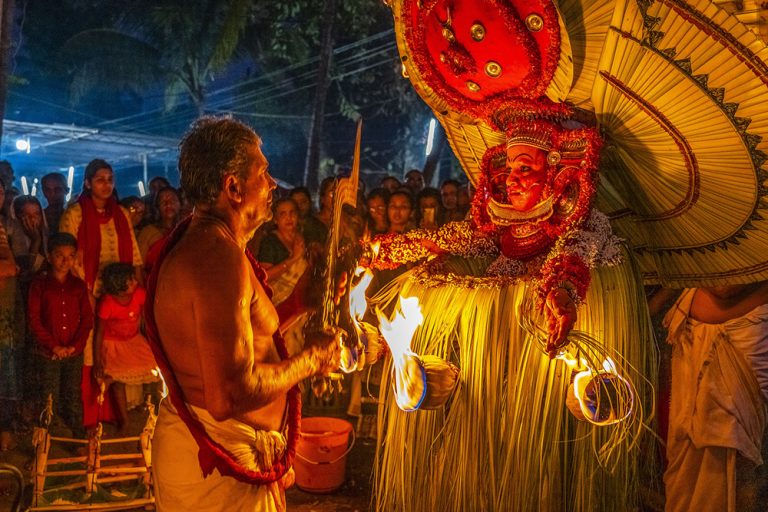 Theyyam Festival: Photo Series by As Dnyaneshwar Vaidya