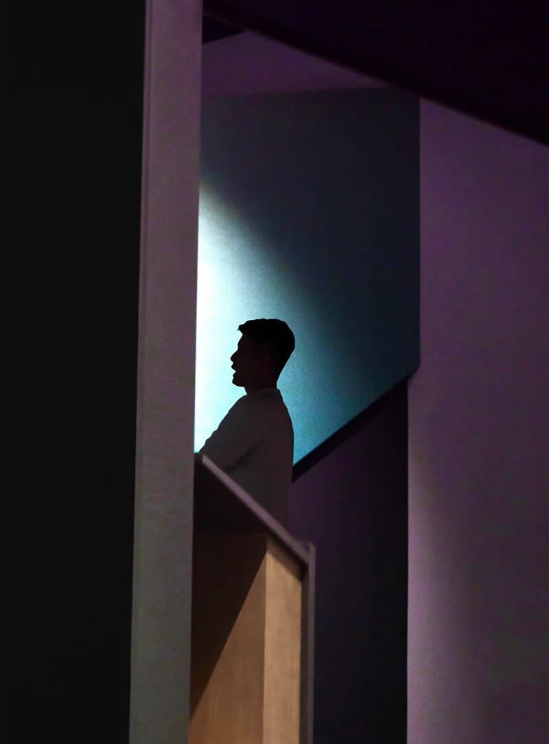 35 Artistic Street Photos by Xue Hengchang That Turn Colors, Lines, and ...